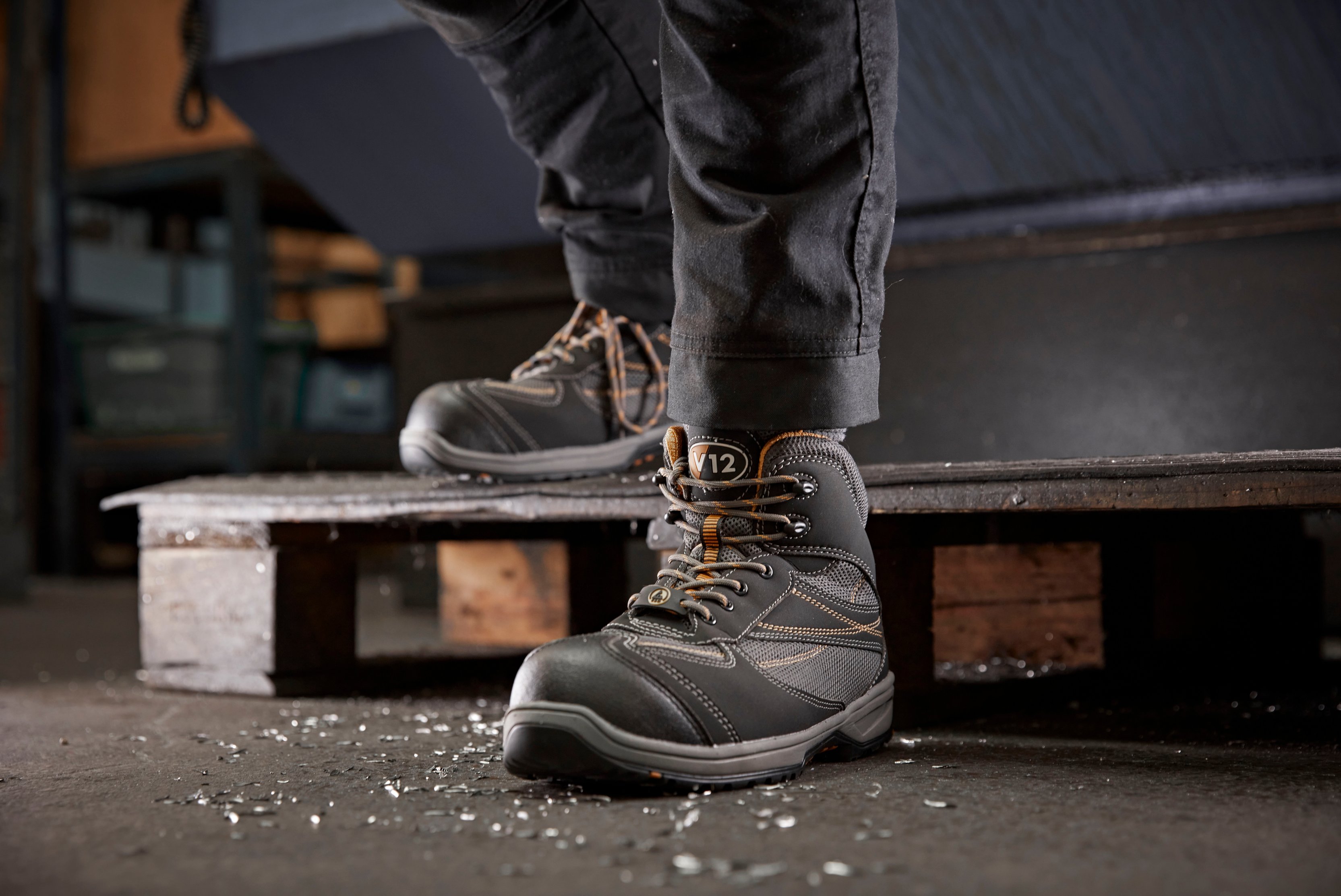 How The 2022 Safety Footwear Standards Can Help You Choose the Right Boots