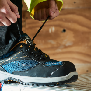 Safety Footwear Standards - Getting the Right Boot Spec for Your Staff