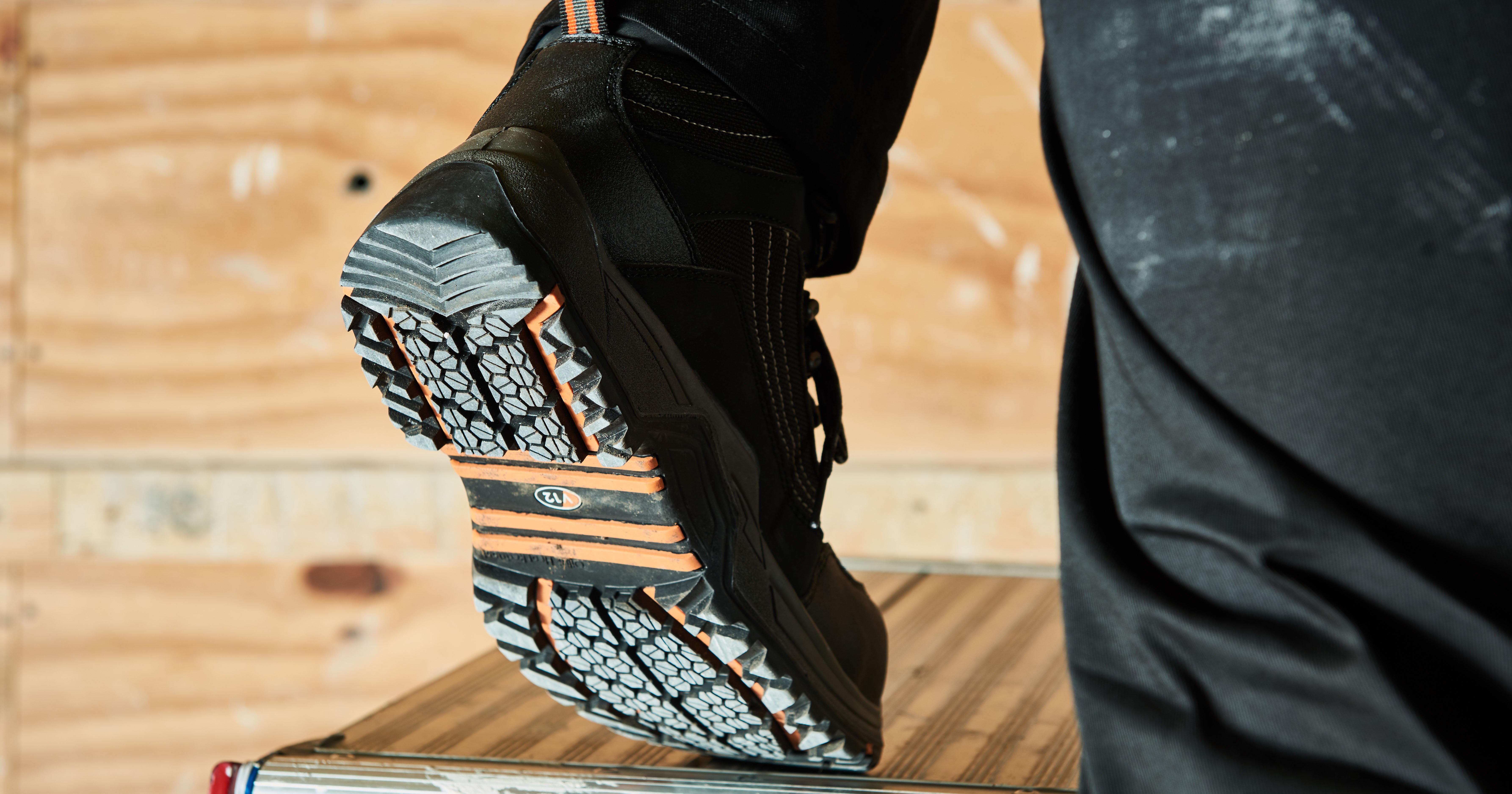 The Importance of Ladder Grips on Safety Work Boots