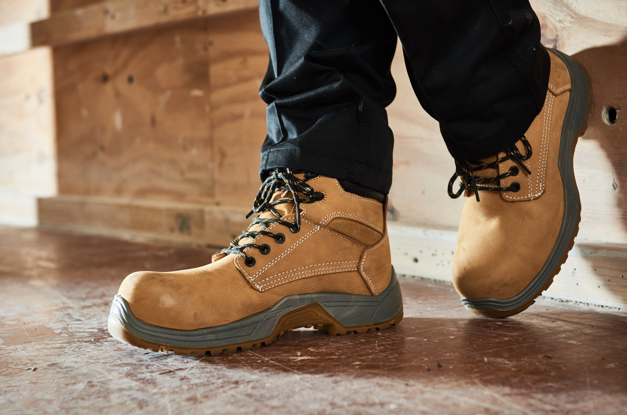 The Best Work Boot Fit & Fastening System - Laces, zips or dials?